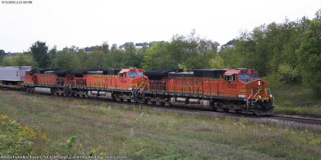 BNSF 5202